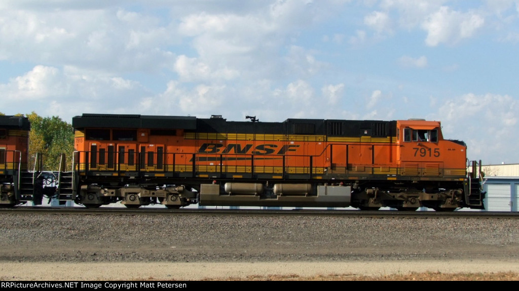 BNSF 7915